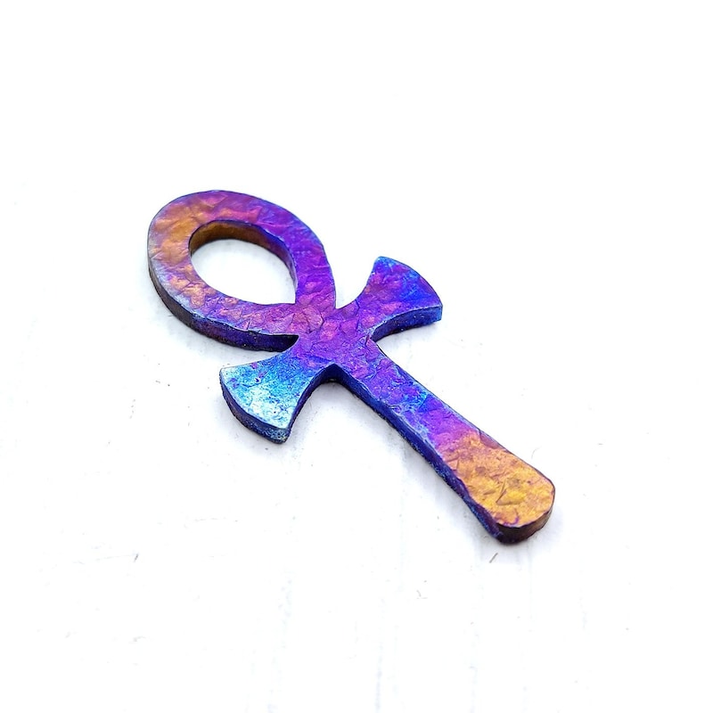 Nefertiti Necklace - Etsy