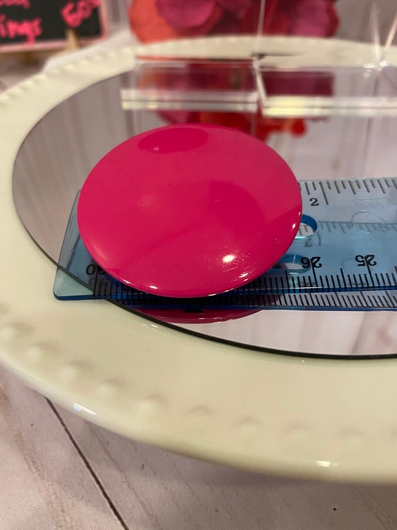 1950s Tacoa Geometric Hot Pink Round Discs Painted St… - Gem