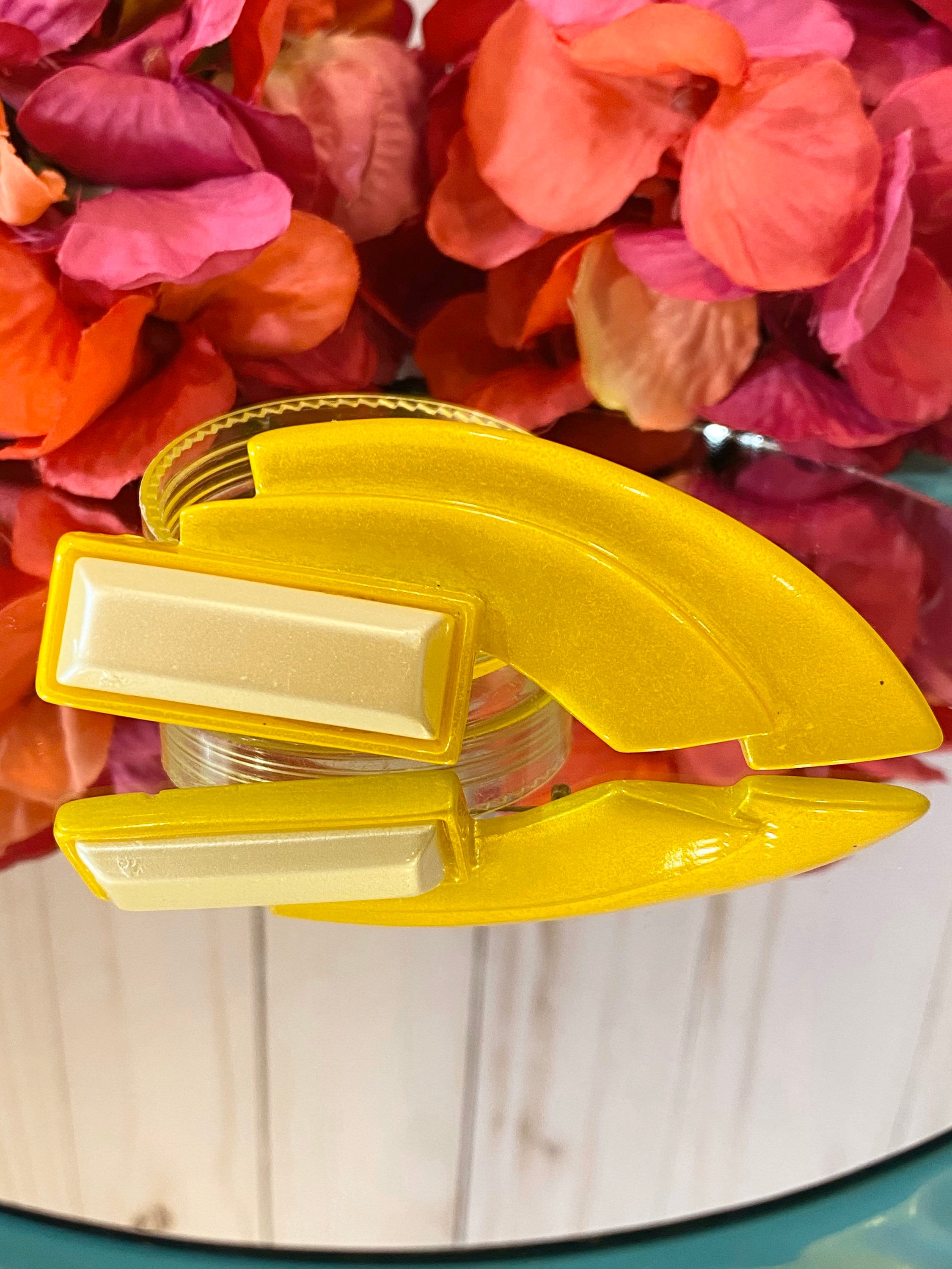 1970s Sci Fi Lucite Brooch NOS Vintage Brooch Vintage Pin - Etsy