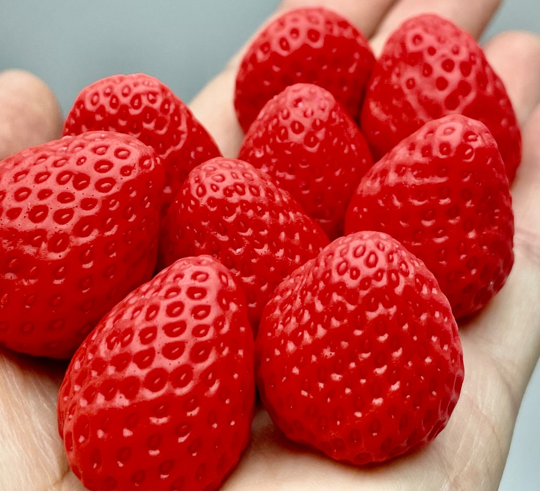 Strawberry 3d Silicone Mold. Embeds Strawberry Mold. Epoxy Resin Candle ...