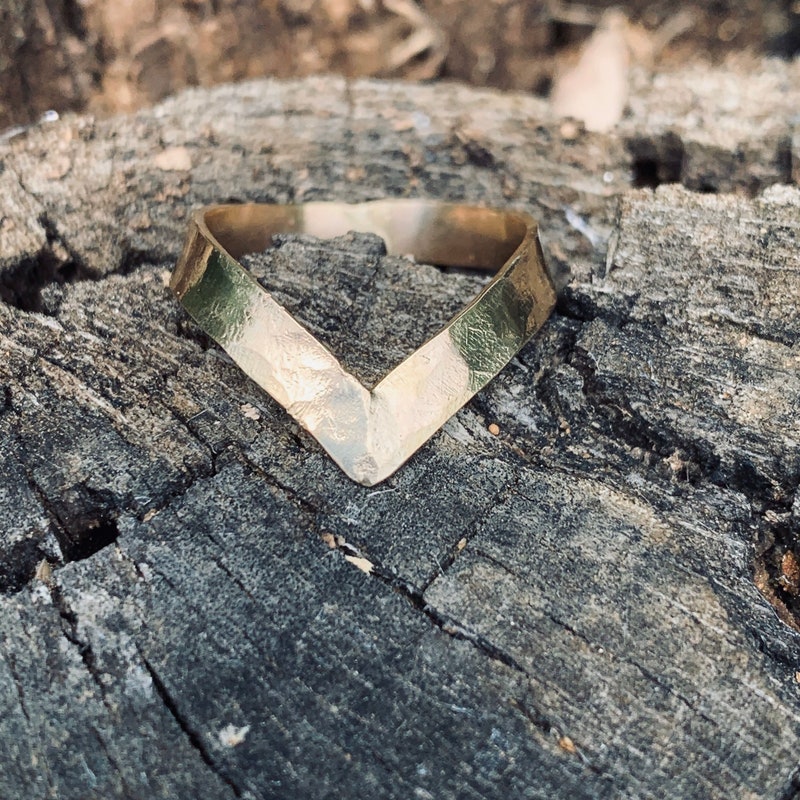 Chevron Wedding Band - Etsy