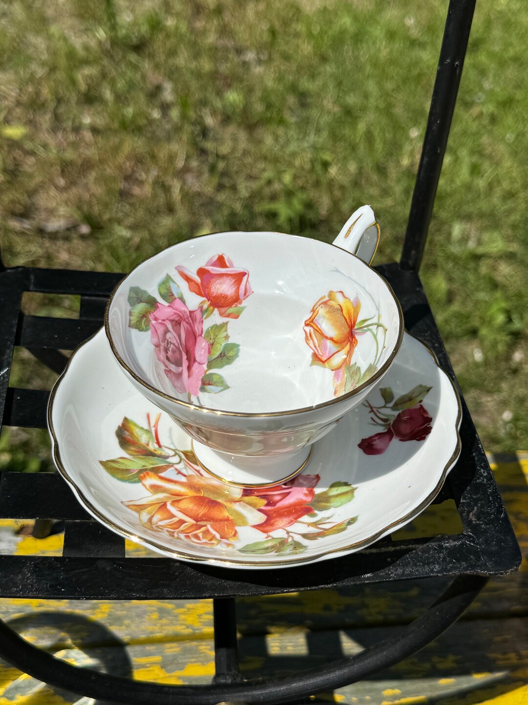 Hammersley Cabbage Rose Bone China Teacup and Saucer: Gold Accent ...