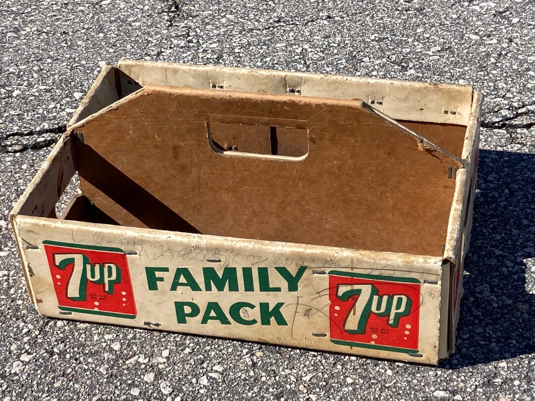 7UP Family Pack Carton Bottle Carrier Waxed Cardboard Vintage ...