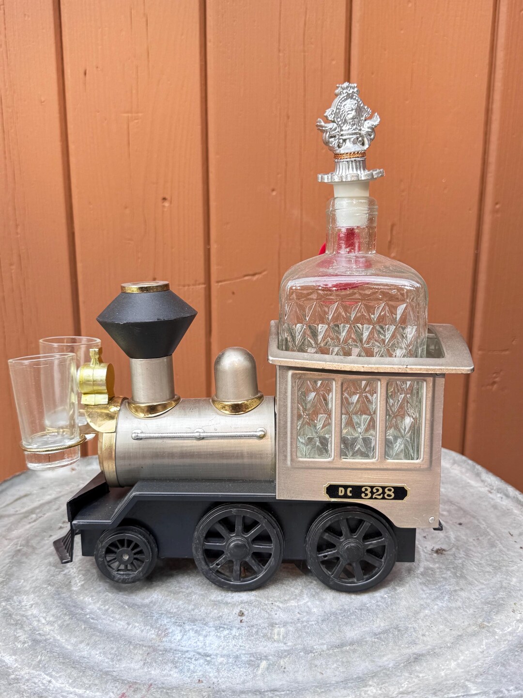 Bar Train Music Box and Decanter Set - Metal Train Decanter Glasses ...