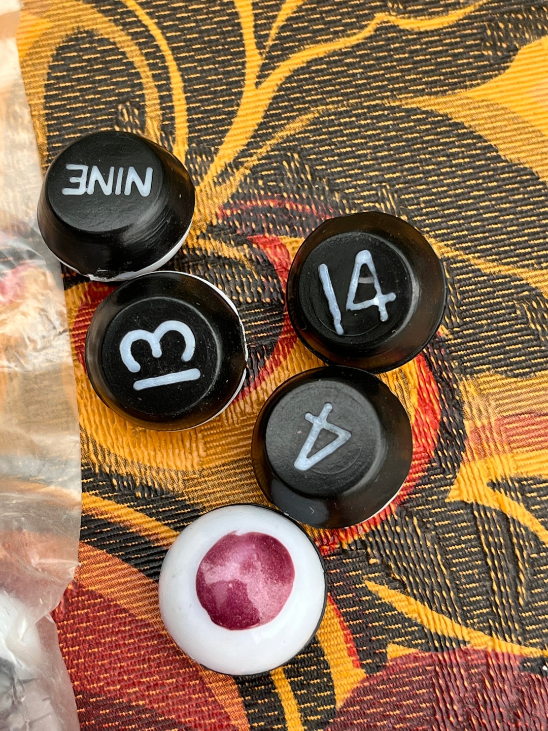 The Brunswick Pea Pool Shaker Balls Carnival Antique Vintage Plastic ...