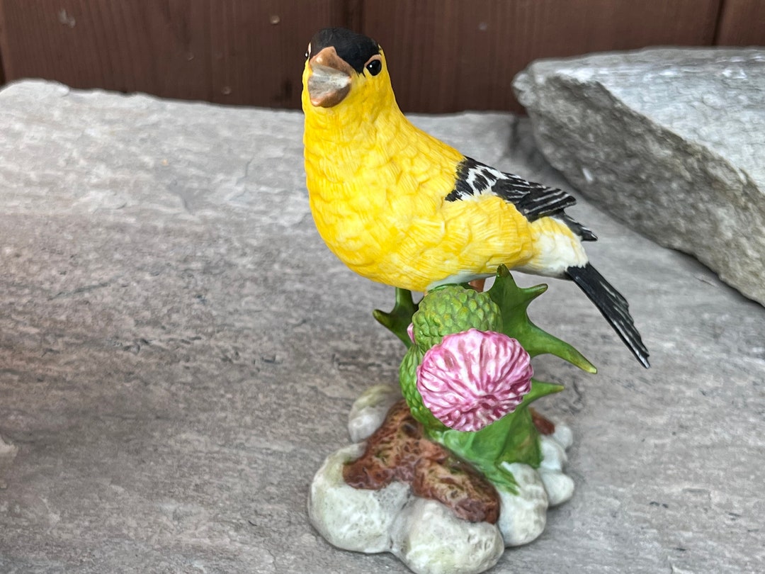 American Gold Finch Franklin Mint Fine Porcelain Birds & Blossom Series ...