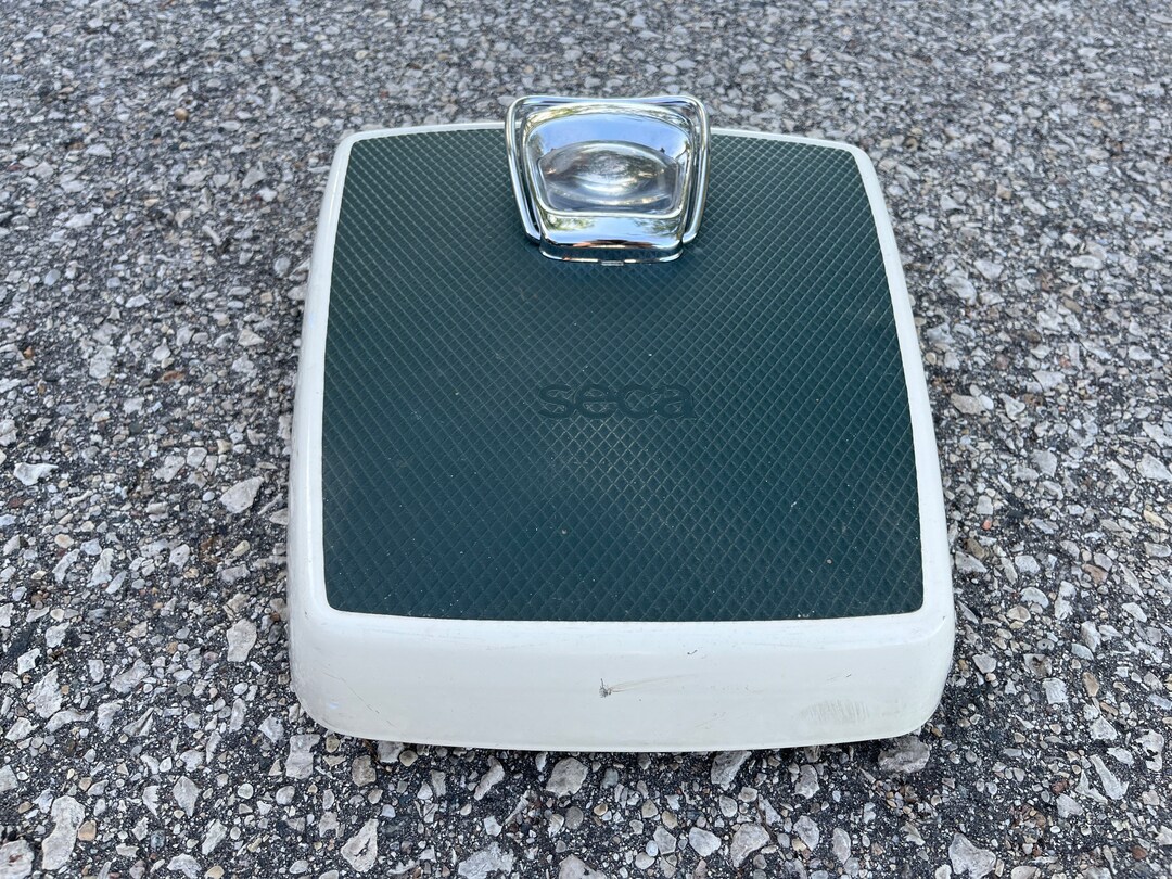 Vintage SECA Bathroom Scale: MCM Metal With Magnifying Glass - Etsy