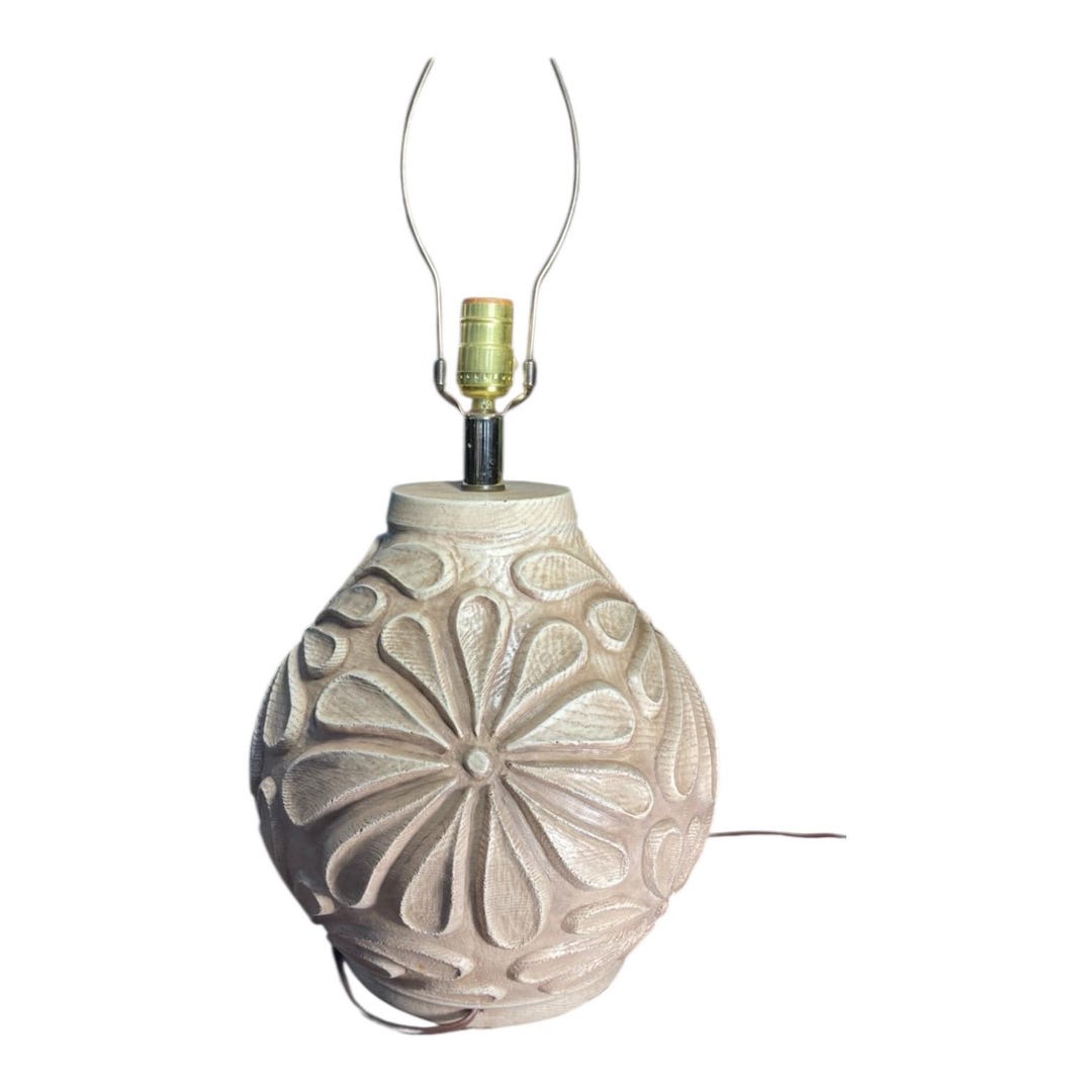 Vintage Daisy Table Lamp: 1980s Chalkware Flower Power, Trilight - Etsy