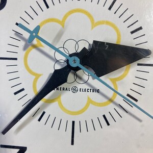 Wall Clock, Flower, Daisy, Funky, Novelty, Clock, Vintage, General ...