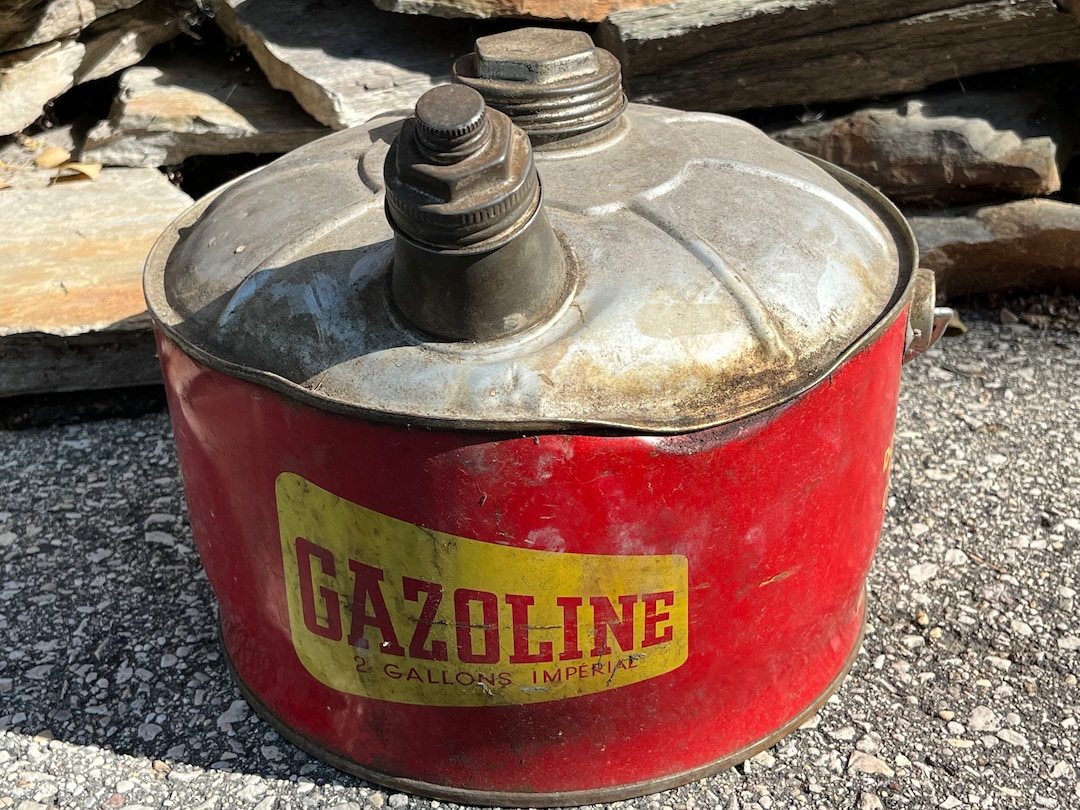 Gazoline Gas Can Tin Canada 2 Imperial Gallons Nozzle Gasoline Can Old ...