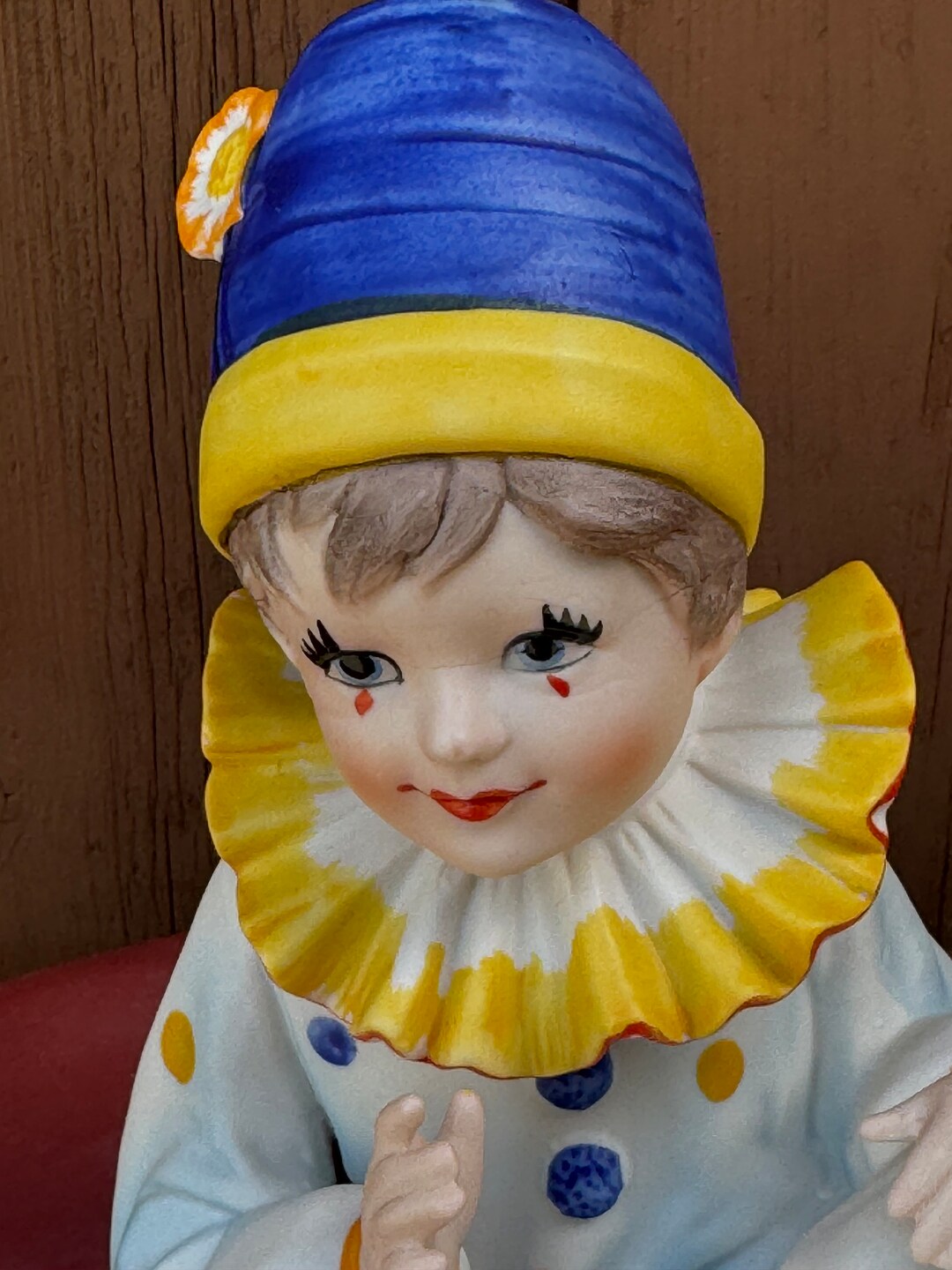 Clown, Royal Crown Porcelain Bisque Sitting Clown Figurine 8" Tall ...