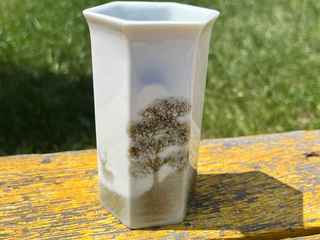 Vintage Highbank Porcelain Bud Vase: Lochgilphead Scotland Stag Tree - Etsy
