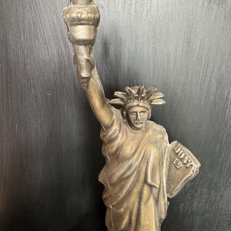 Shelf Statues - Etsy