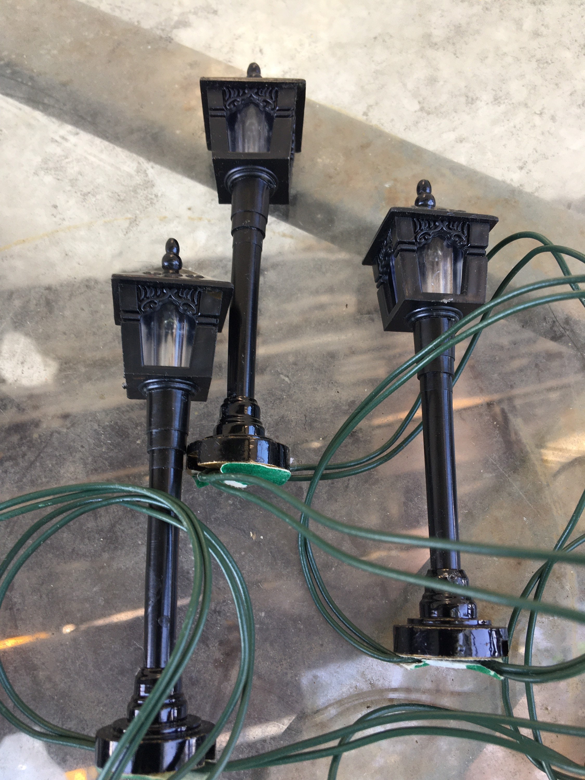 8 Miniature Lamp Post String Light Christmas Village - Etsy Canada