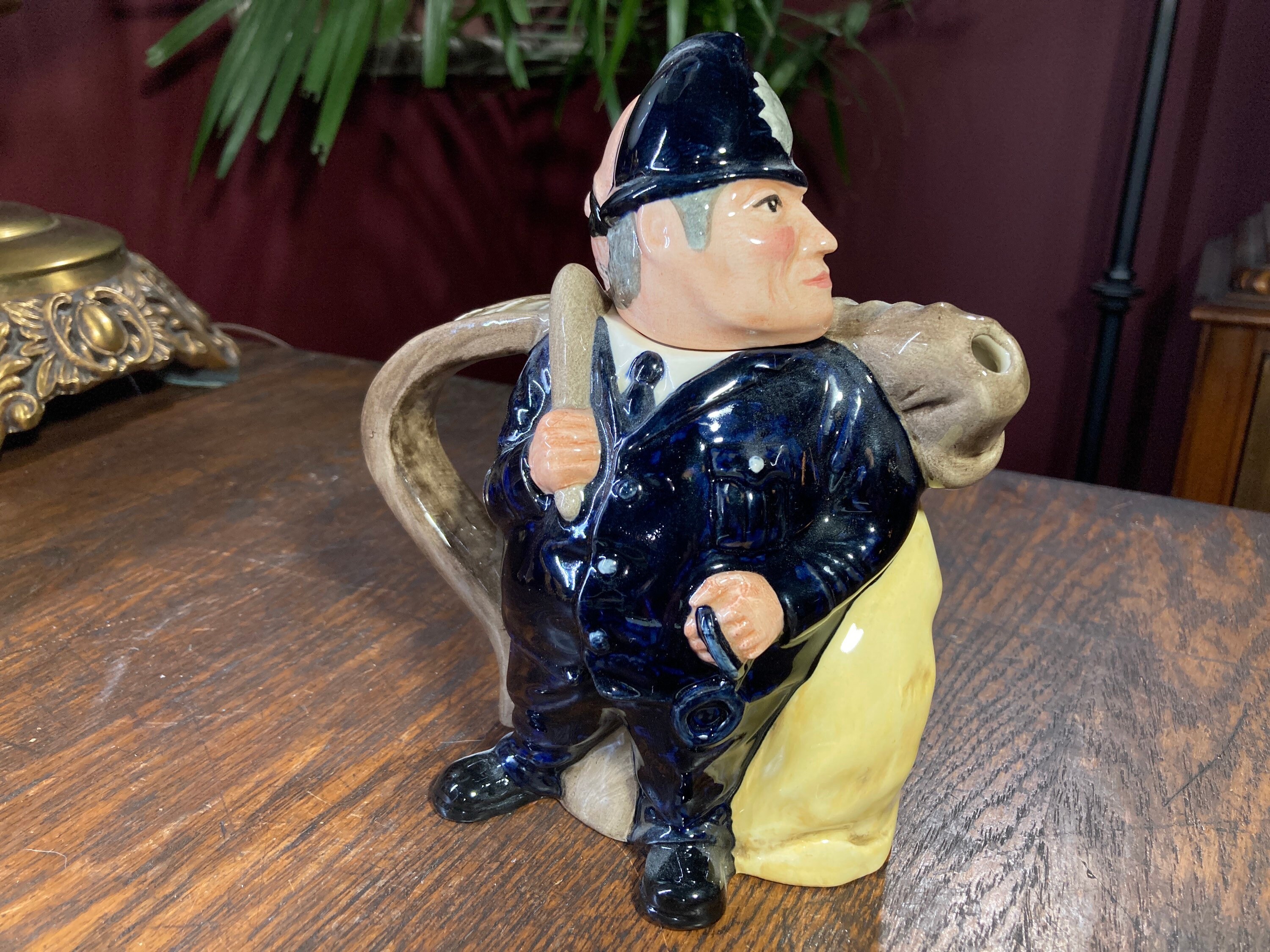Vintage Royal Doulton Double Character Teapot: Policeman & Felon D7174 ...