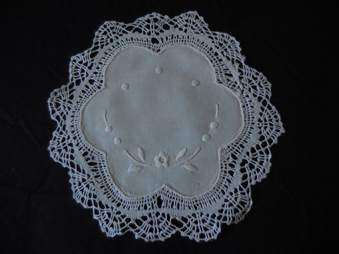 Natural White Doily With Bobbin Lace 20 Cm Diameter Round - Etsy