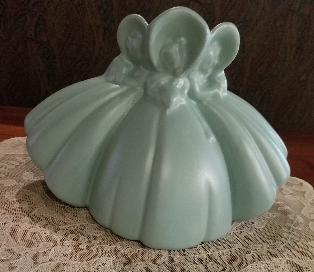 Vintage Vase of Three Ladies in Blue Dresses and Bonnets - Etsy