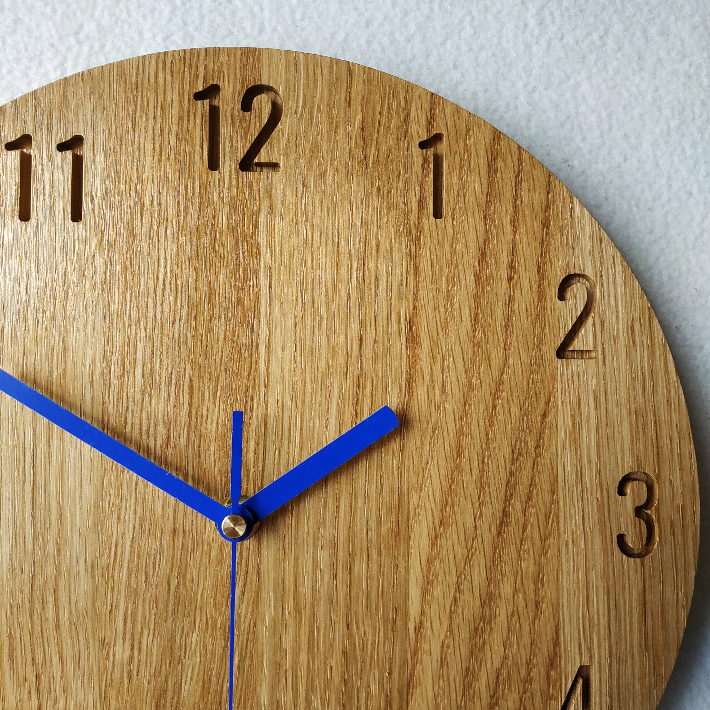 Warm shade Oak Clock Natural Resin Modern Clock 28cm | Etsy