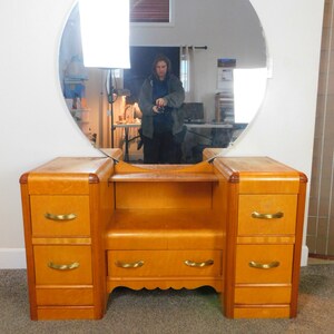 Waterfall Vanity - Etsy