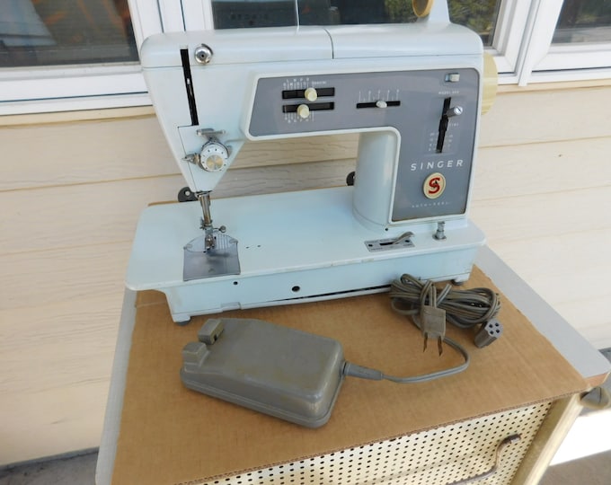 Vtg Singer 600 Sewing Machine Foot Pedal Manual Bobbin WORKING but ...