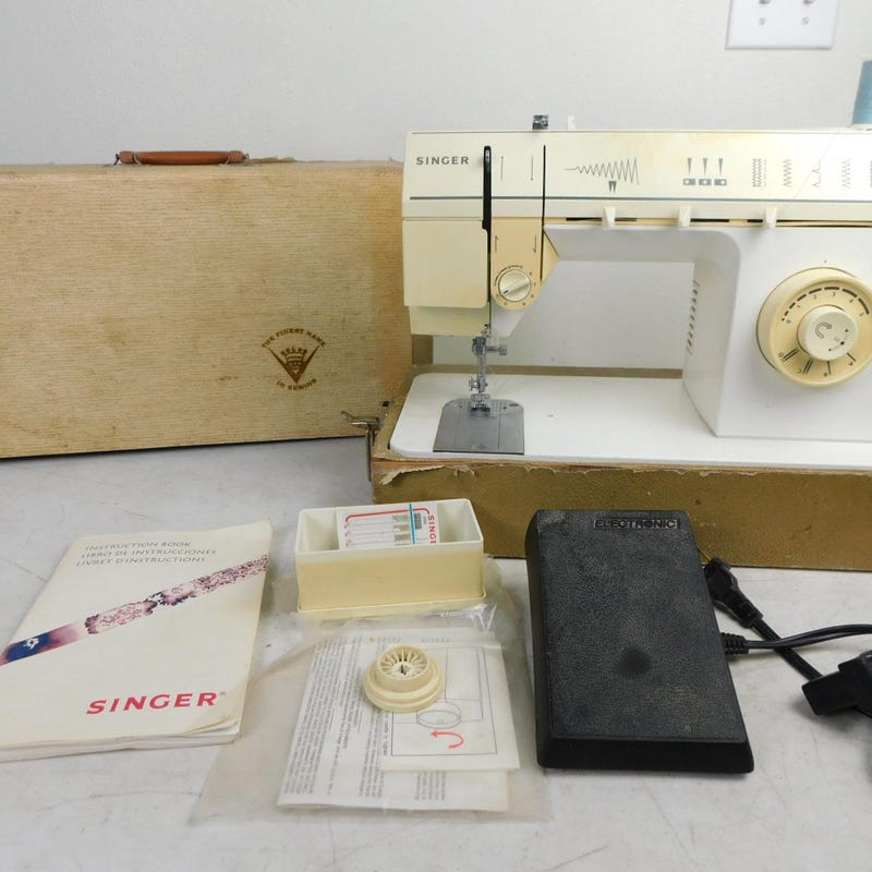 Antique Singer Pedal Sewing Machines - Etsy