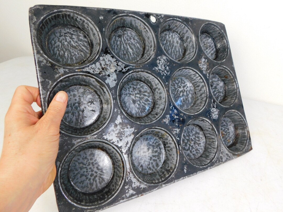 Antique BAKERS DOZEN Cupcake Baking Ware Gray Splatter Speckled ...