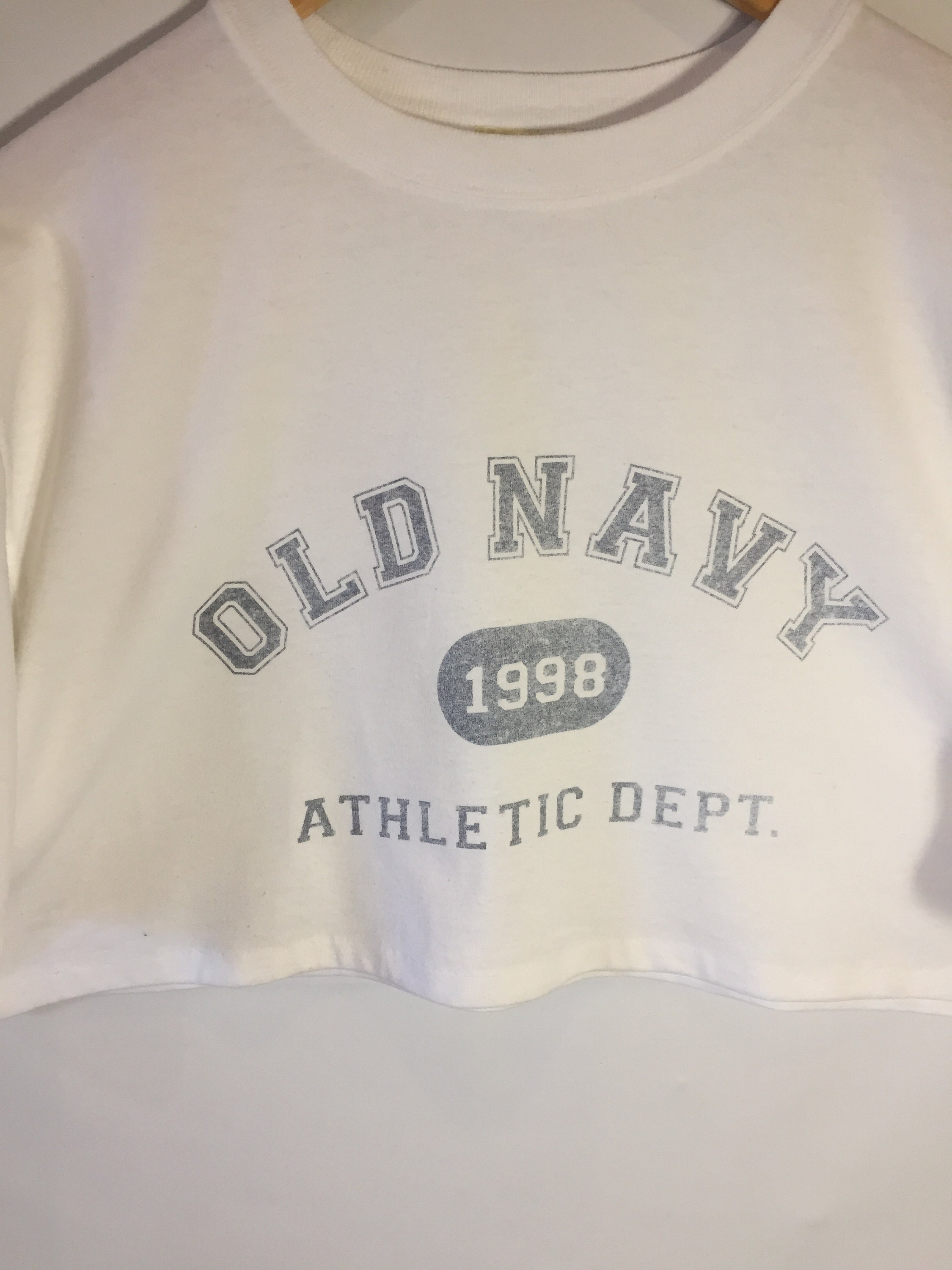 LARGE Old Navy Cropped Tee - Etsy España