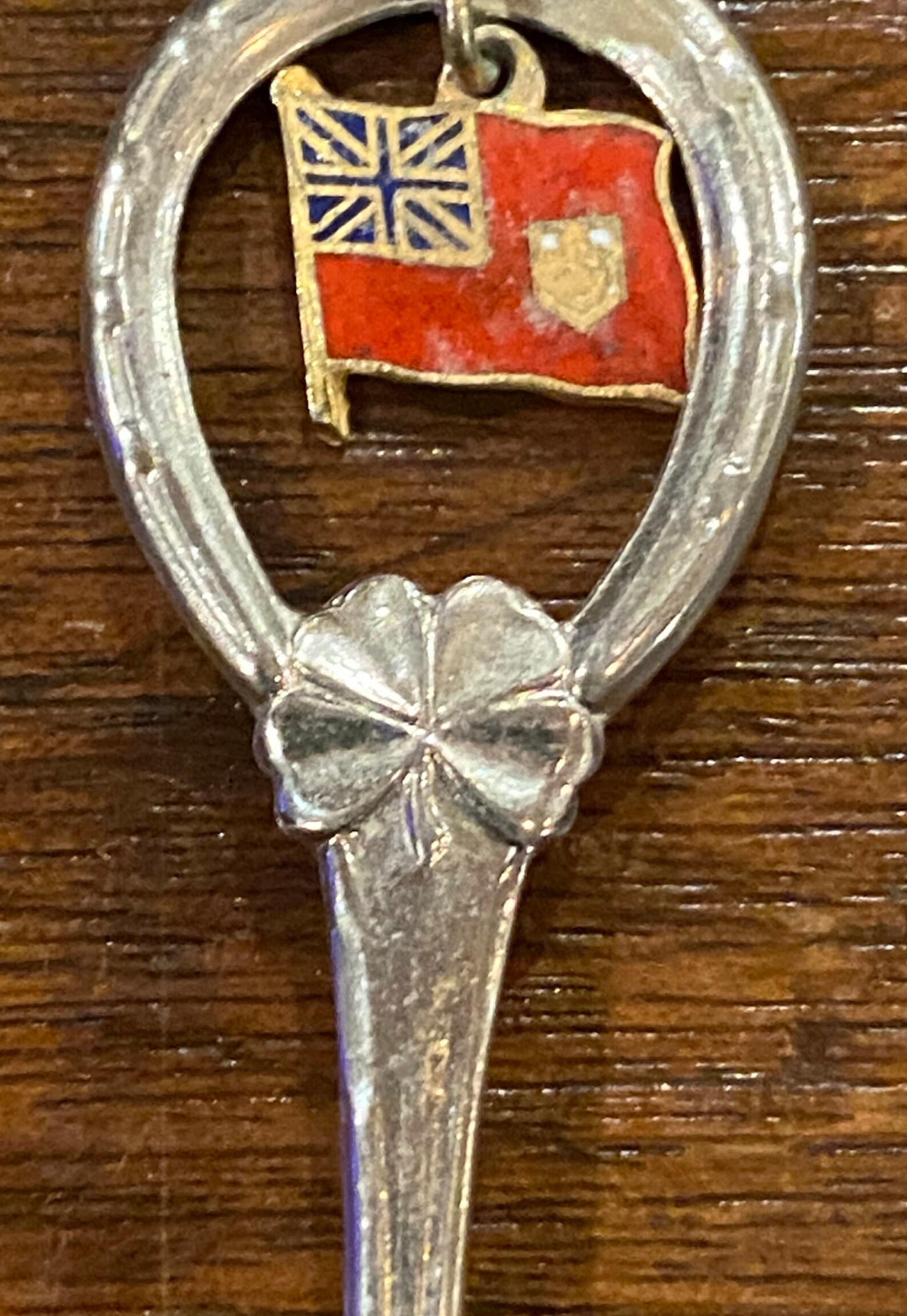 Authentique vintage Souvenir Bermuda Spoon avec le charme du drapeau ...