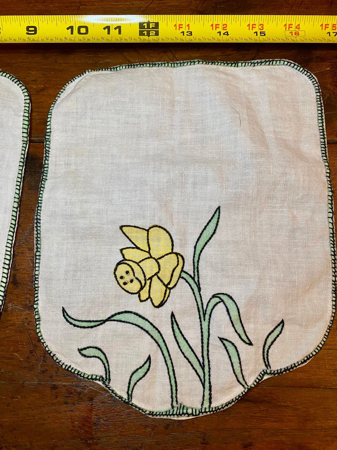 Charming Daffodil Napkins Doilies - Etsy UK