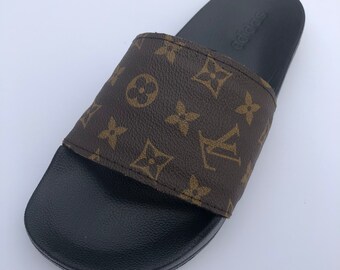 Red Lv Supreme Slides | Paul Smith