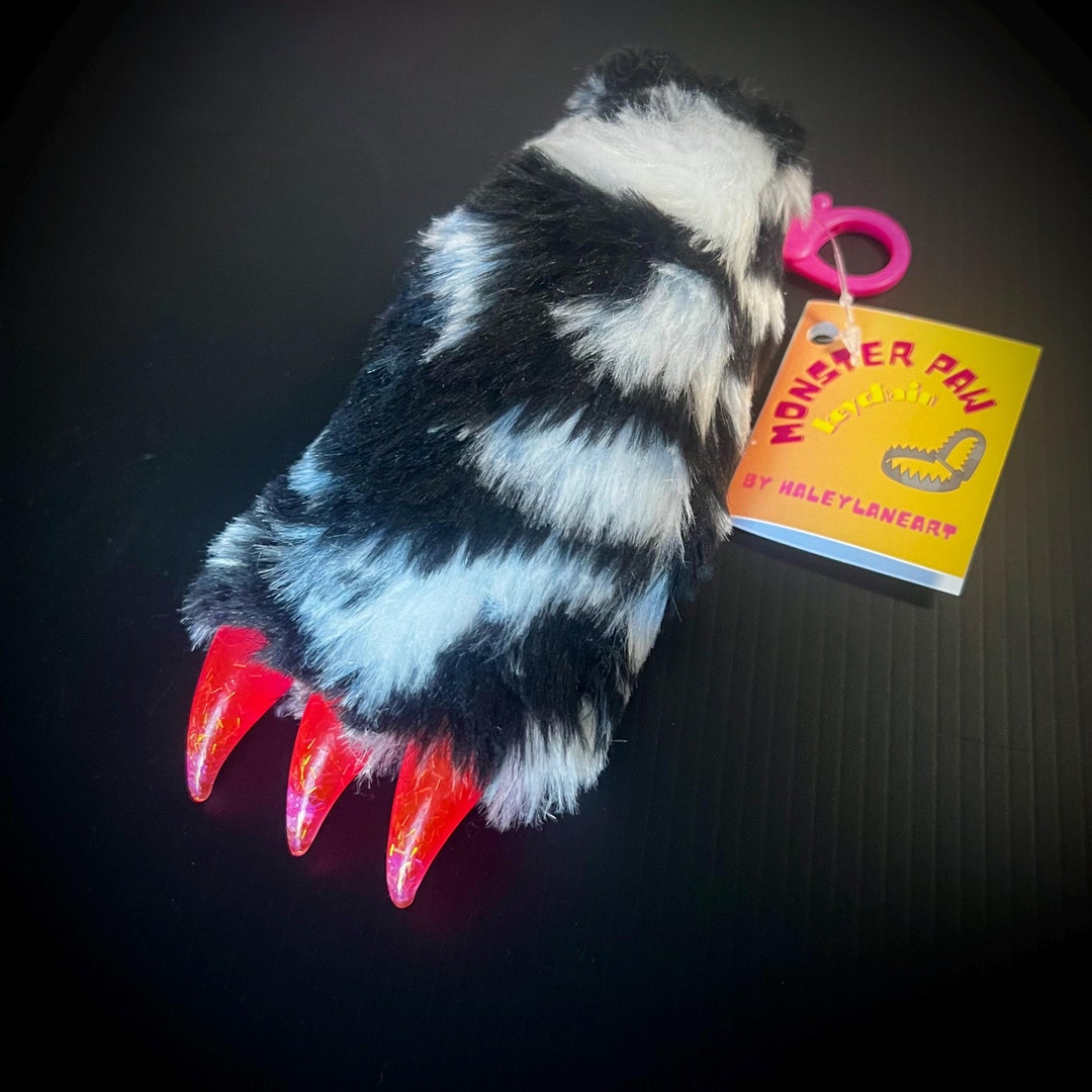 Monster Paw Keychain Furry Funny Keychain Faux Taxidermy Keychain Faux ...