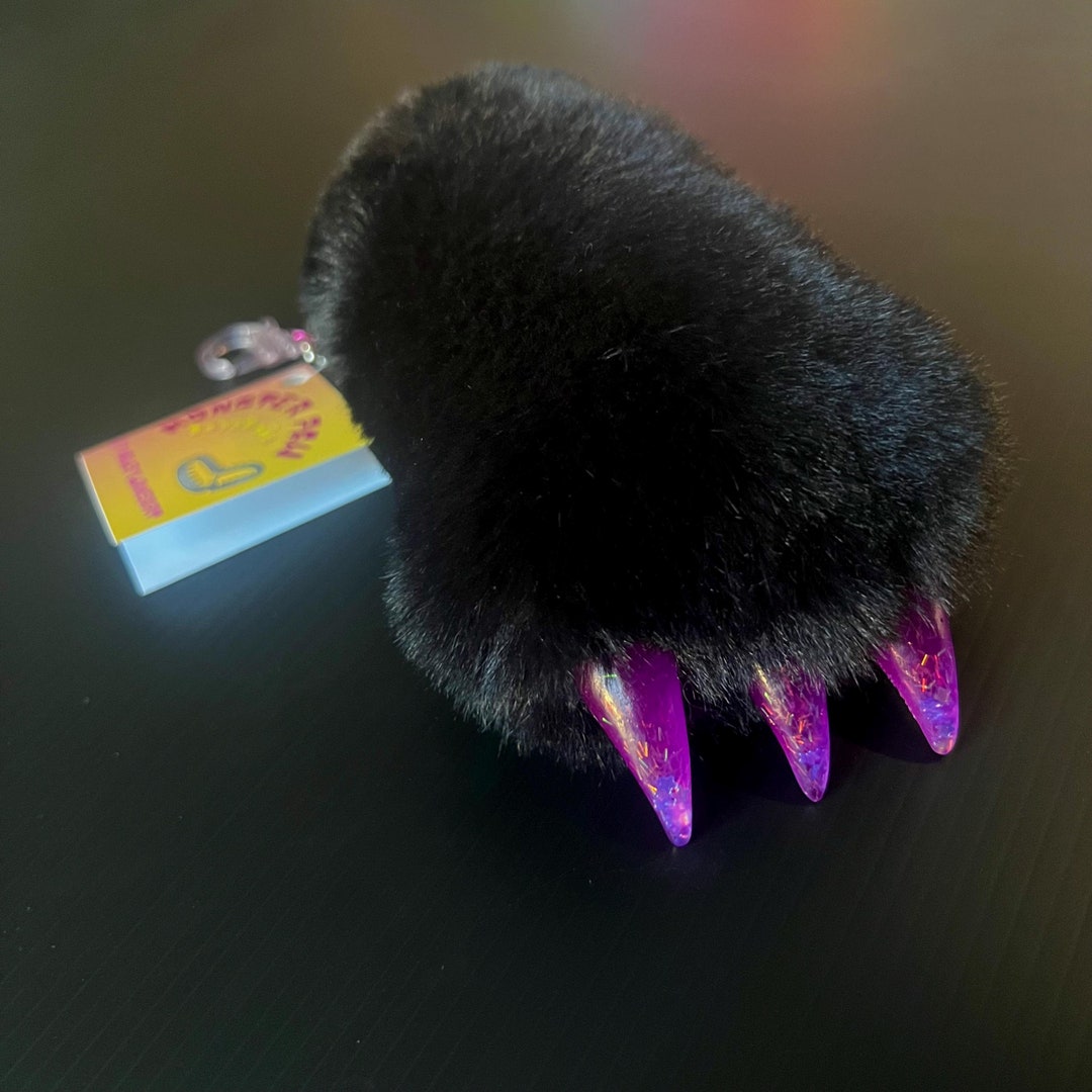 Monster Paw Keychain Furry Funny Keychain Faux Taxidermy Keychain Faux ...
