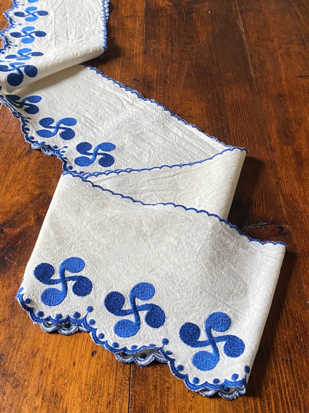 French Homespun Heavy Linen Shelf Trim X 2.5m, Basque Lauburu Mantle ...