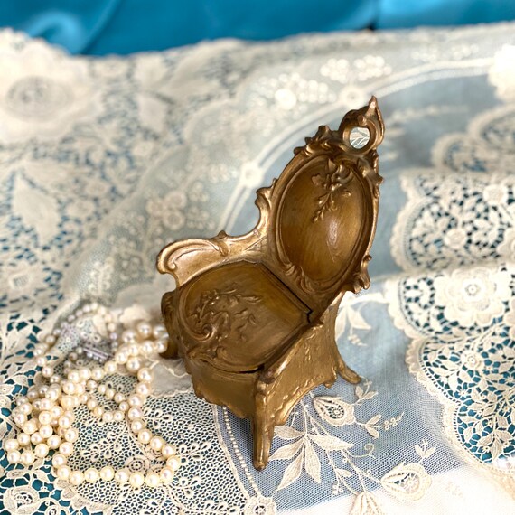 Antique bronze jewellery box in the shape of a chair,… - Gem