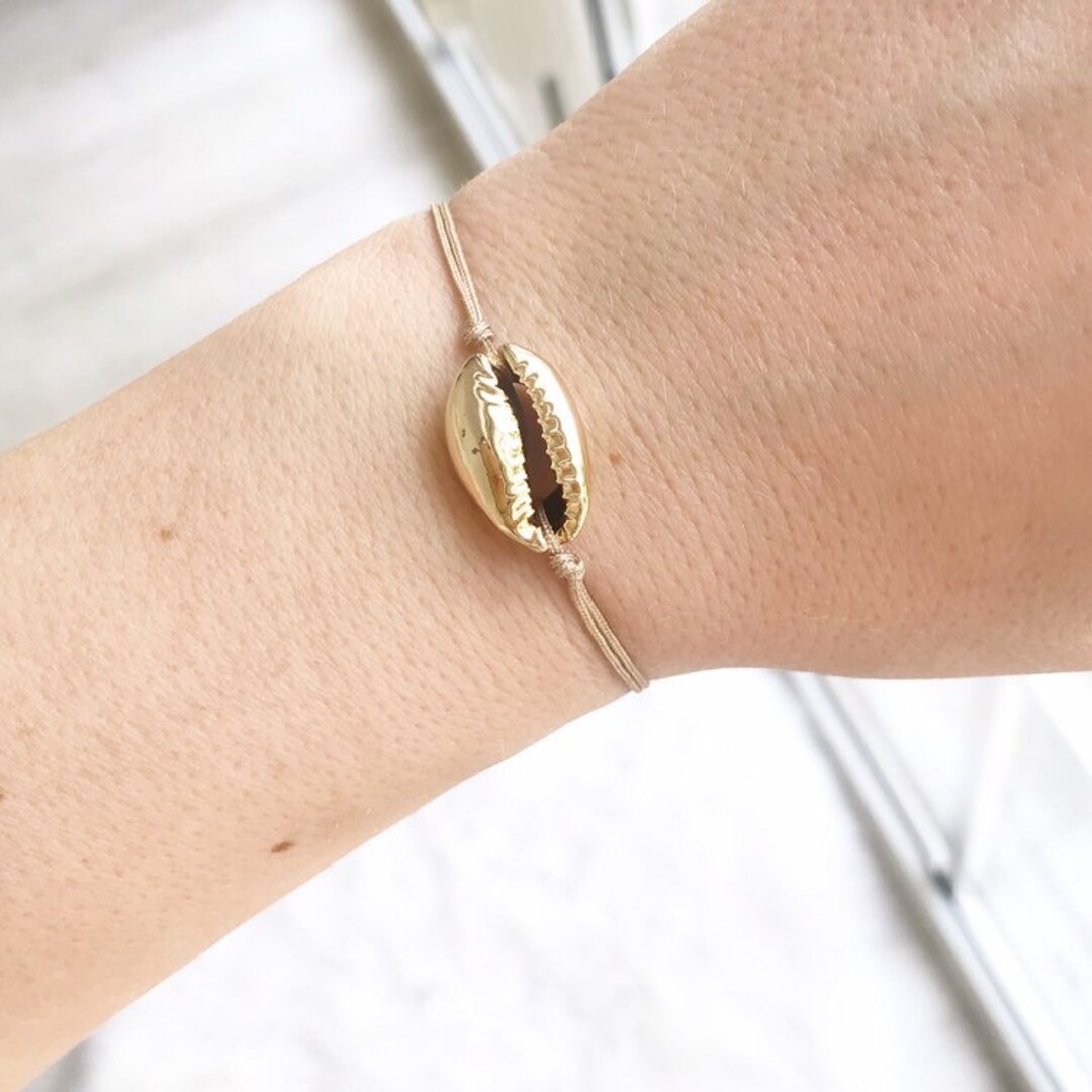 Kauri Shell Bracelet in Gold or Silver - Etsy