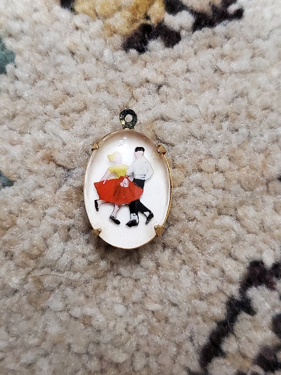 Vintage Dancing Pendant - Gem