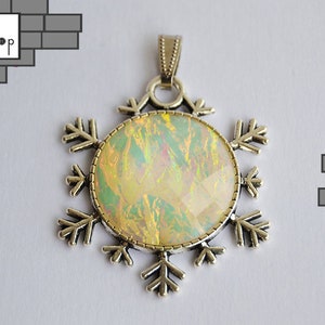 Frozen Snowflake Ice Queen Pendant Necklace Glittery Glass Jewel Fairy ...