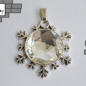 Frozen Snowflake Ice Queen Pendant Necklace Glittery Glass Jewel Fairy ...