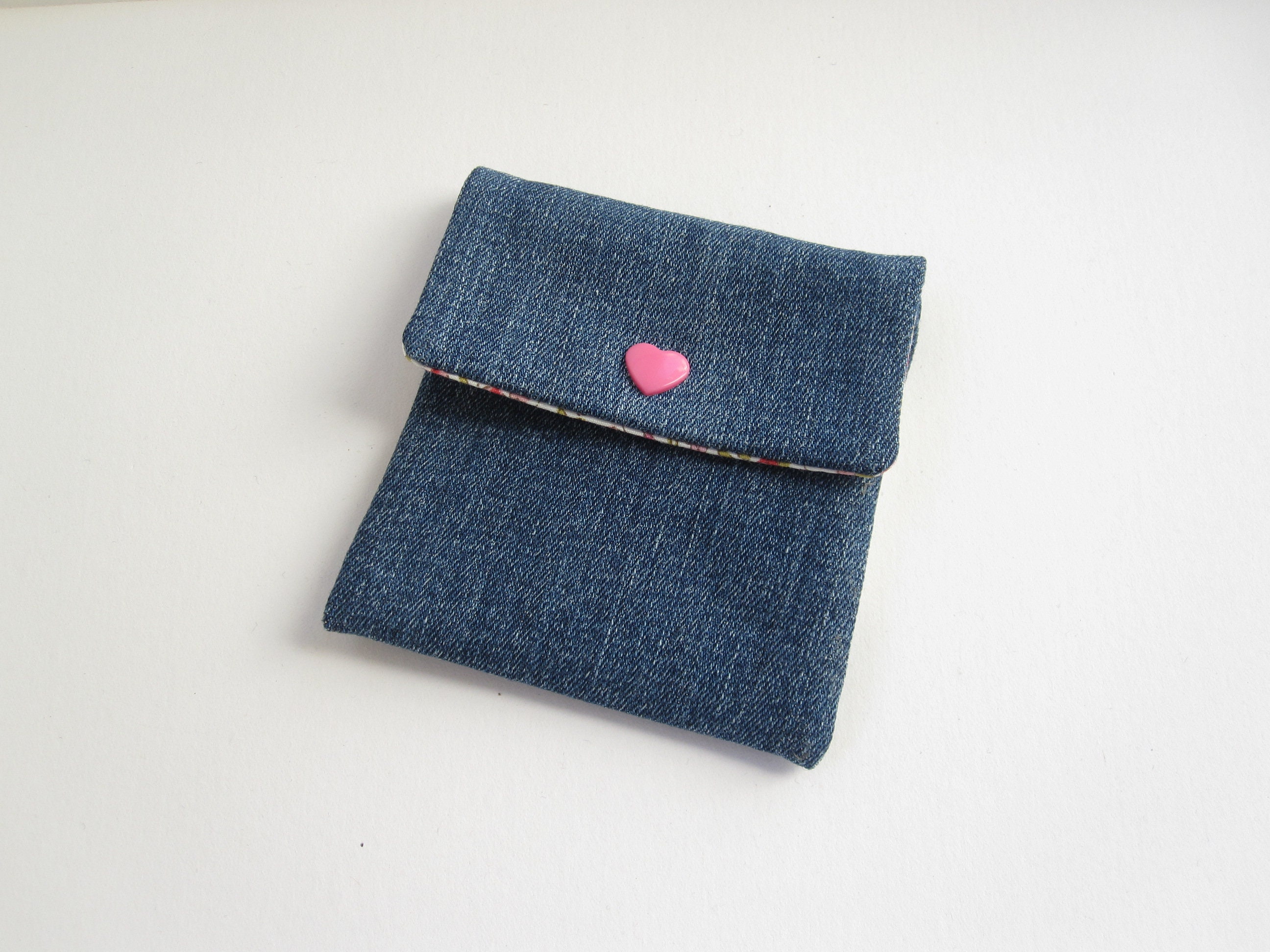 Mini bag with push button
