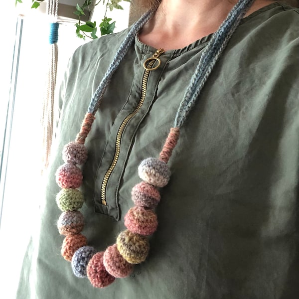 Wool Necklace - Etsy UK