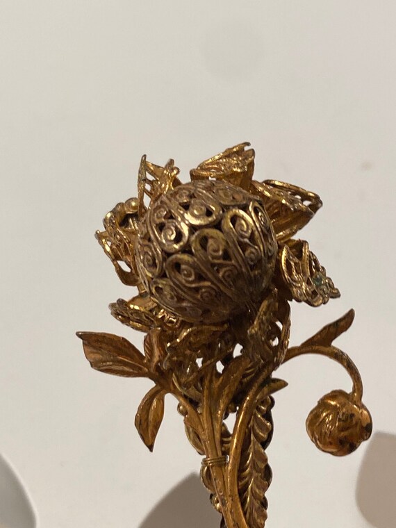 Early Miriam Haskell Gold Tone Filigree Flower Brooch - Gem