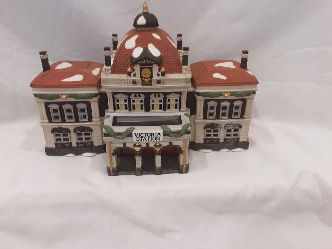 Vintage Dept 56village VICTORIA STATION House Porcelain Christmas ...