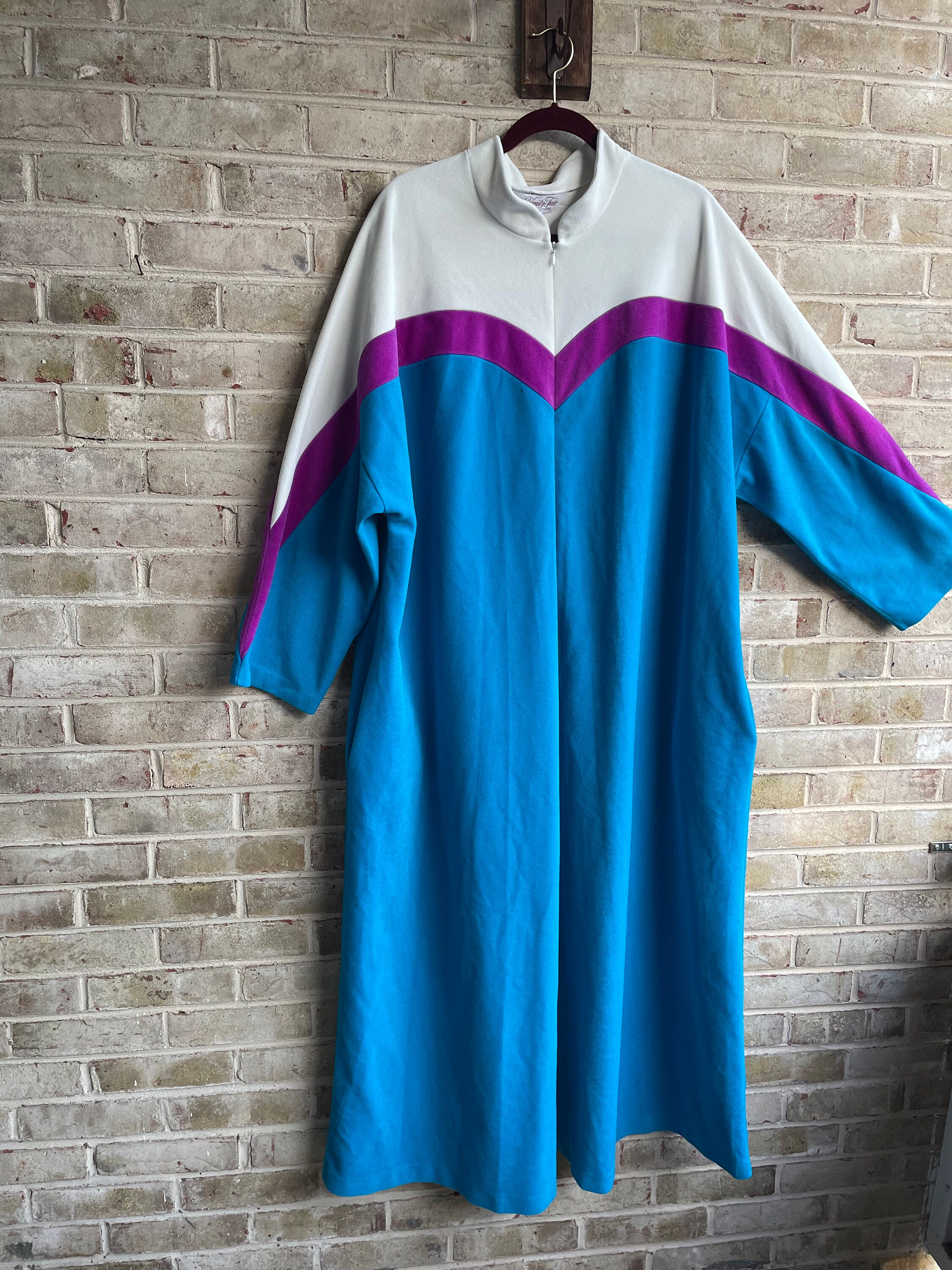 Plus Size Vintage Robe Track Star Comfy Cozy Aqua Blue Electric Purple ...