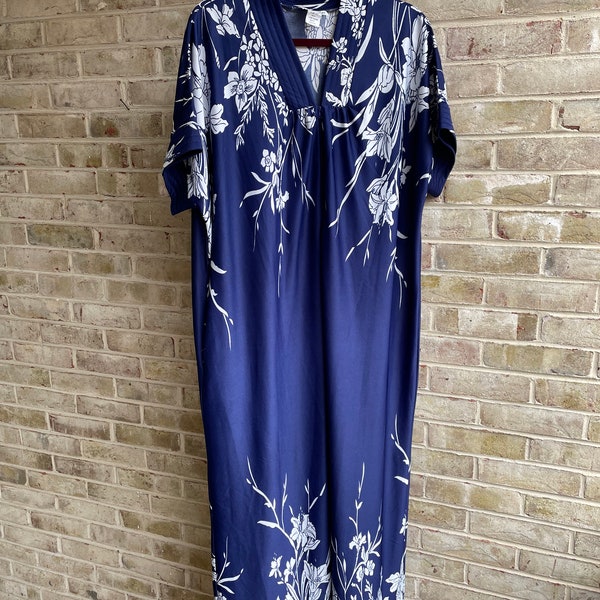 Anthony Richards Women's Clothing - Etsy
