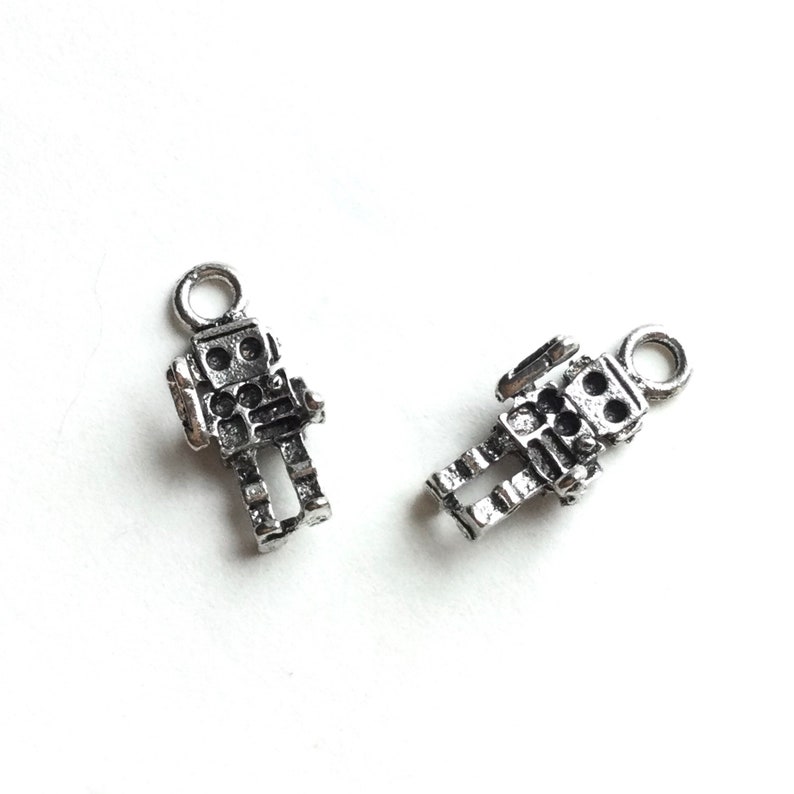 Silver Robot Charm or Pendant for Robot Jewelry Necklace - Etsy