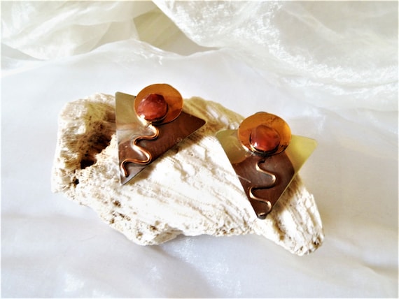 Triangular ear clips copper/silver with brown cabocho… - Gem