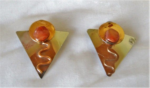 Triangular ear clips copper/silver with brown cabocho… - Gem