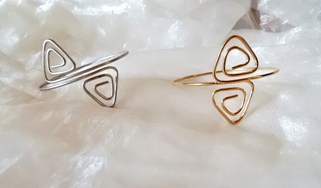 Vintage Silver-colored Bangle/upper Arm Bracelet. Delicate Effect ...