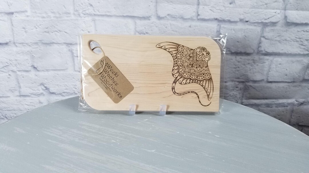 Manta Ray Mandala Zentangle Charcuterie Cutting Serving Board ...