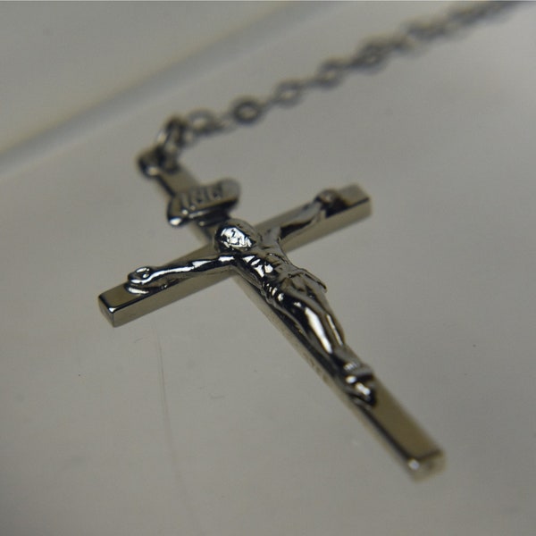 Crucifix Necklace - Etsy